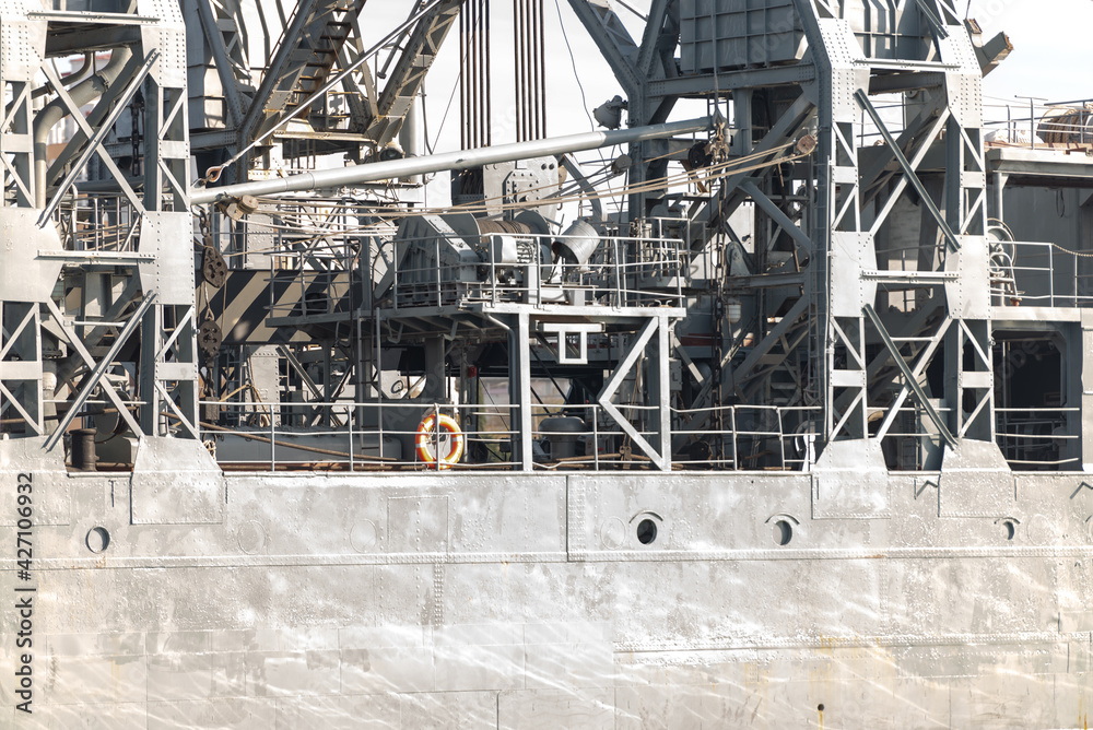 Foto de The Commune is a rescue vessel of the Russian Navy, a catamaran ...