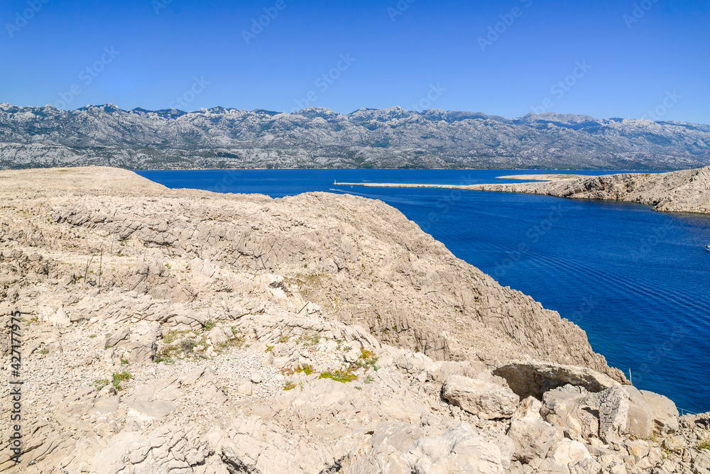 Adriatic Bay, mountains and croatian rocky coast near Pag Island ...
