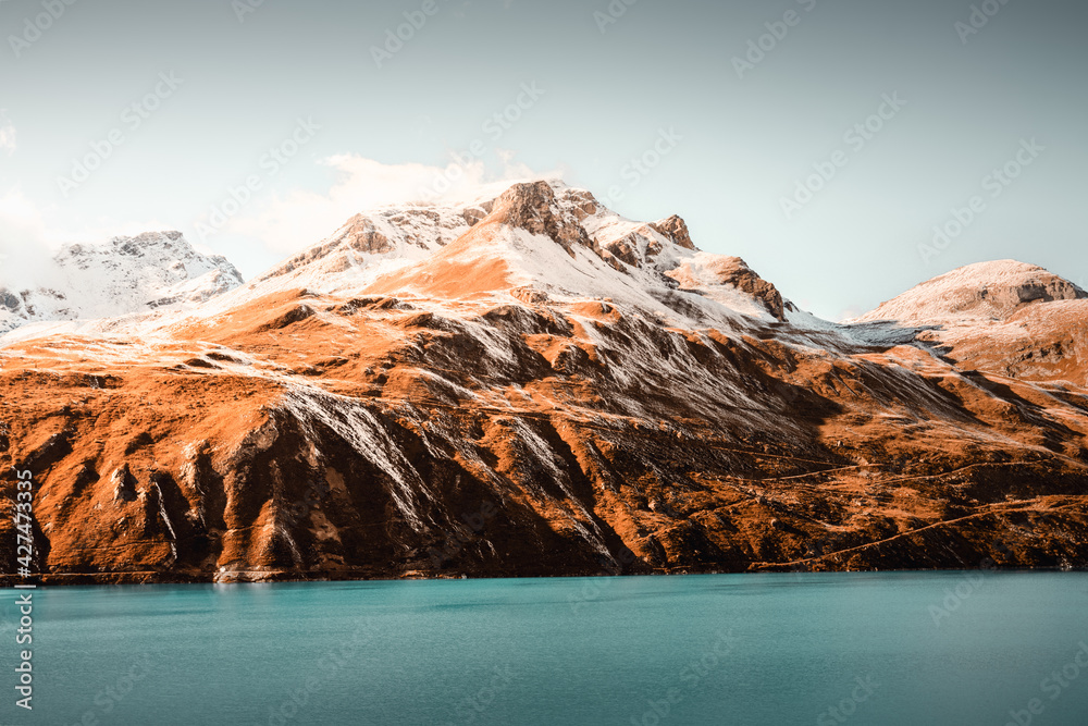 Foto de Bergseelandschaft vom Lac de Moiry ein Stausee auf dem Gebiet ...