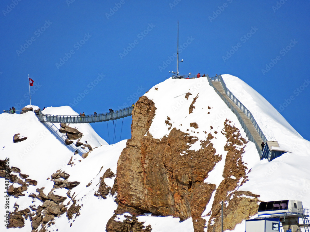 Peak walk on the Suspension bridge between two mountain peaks (Travel ...