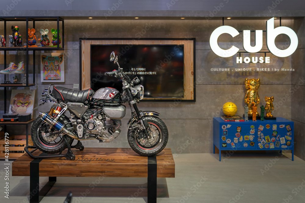Beautiful exhibition booth of Honda Motorcycle with Monkey bike classic ...
