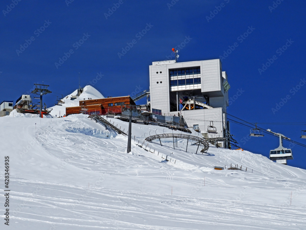 The top station of the cable car Col du Pillon - Scex Rouge on Sex ...