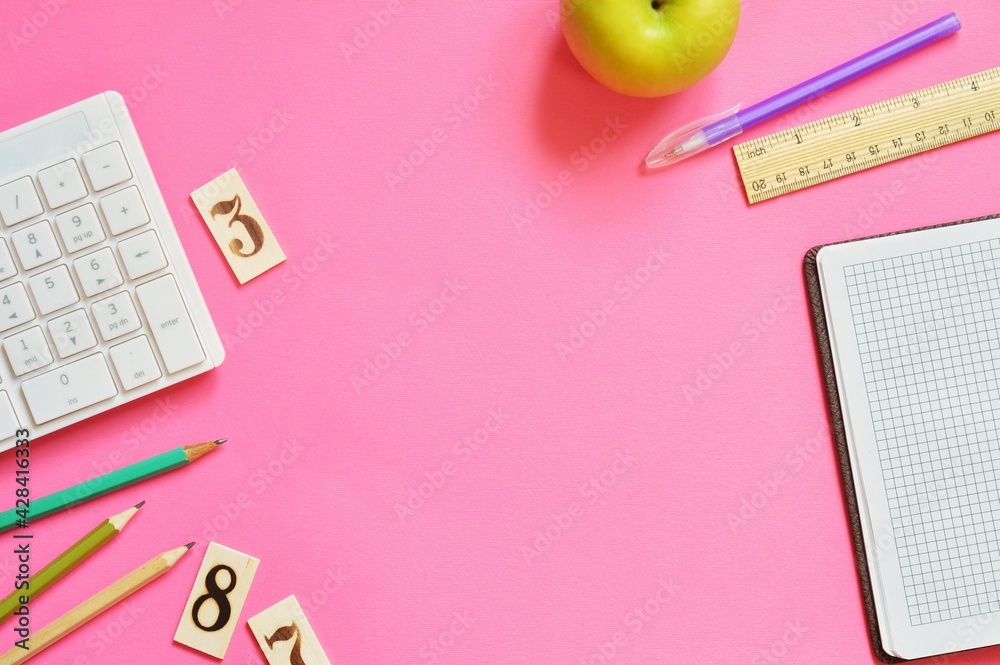 Flat lay mockup study table, computer keyboard and stationery. Distance ...
