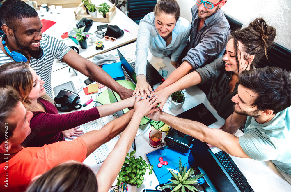 Alternative employee workers at startup studio on entrepreneurship ...