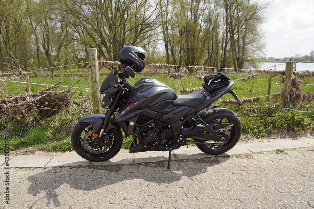 Best Big Bikes in the Philippines for 2024 | Top Motorcycle Specs and ...