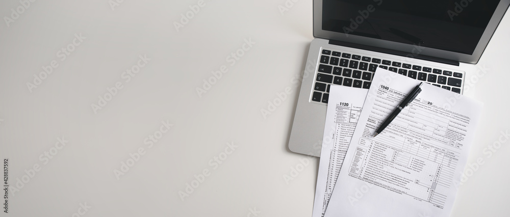 US Individual income tax return banner Stock Photo | Adobe Stock
