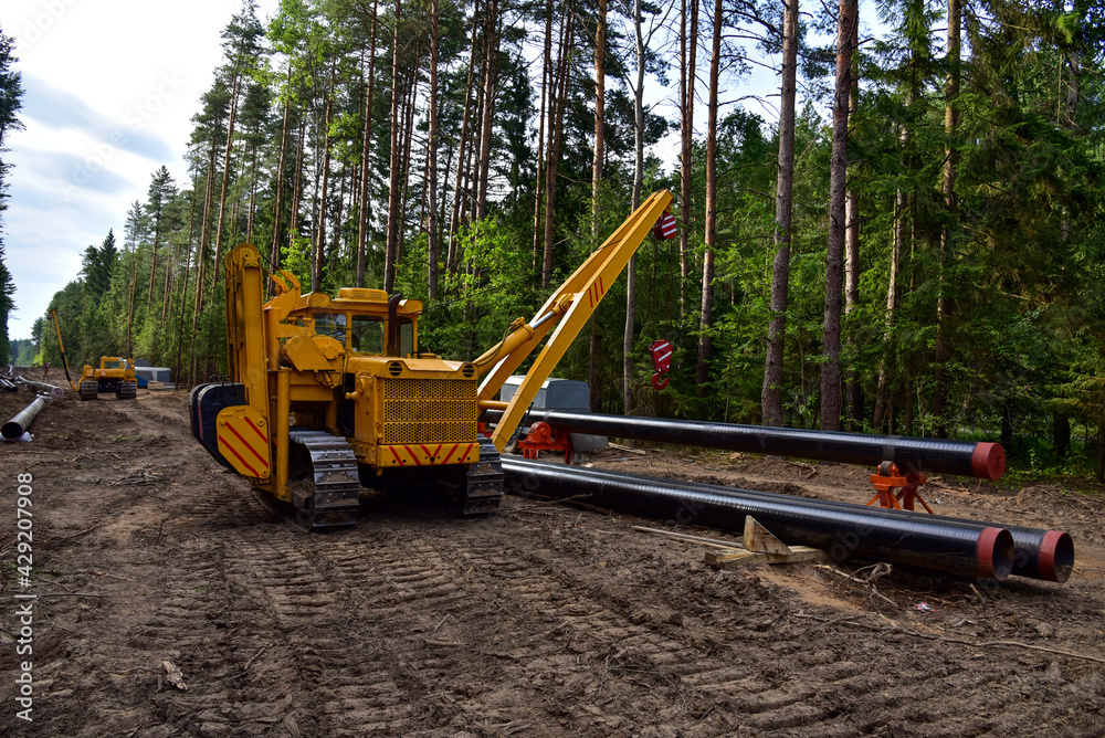 Natural Gas Pipeline Construction. Gas and Crude oil transmission in ...