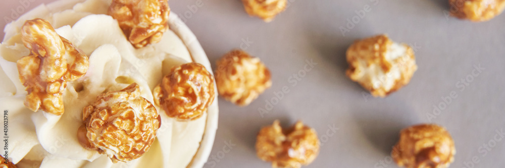 Milky cream cupcake. Birthday sweet bakery. Cookies. Yummy buttercream ...