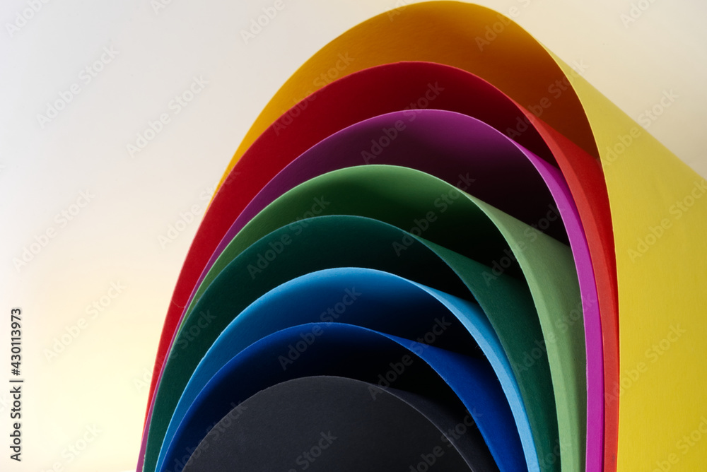 Poster Colored thick paper bended into round shape – Wall Art | UkPosters