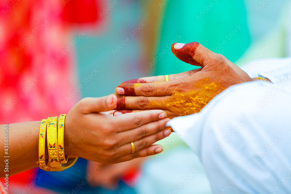 Indian Traditional Wedding: bridal hand in haldi ceremony Stock Photo ...