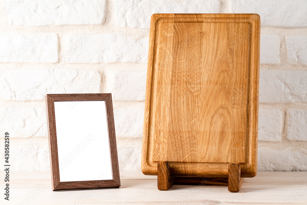 Blank, empty frame mockup Modern template. empty wooden cutting board ...