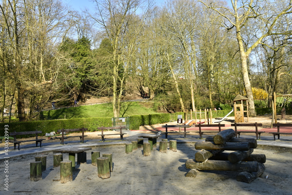 La plaine de jeux du parc Josaphat à Schaerbeek fermée pour cause de ...