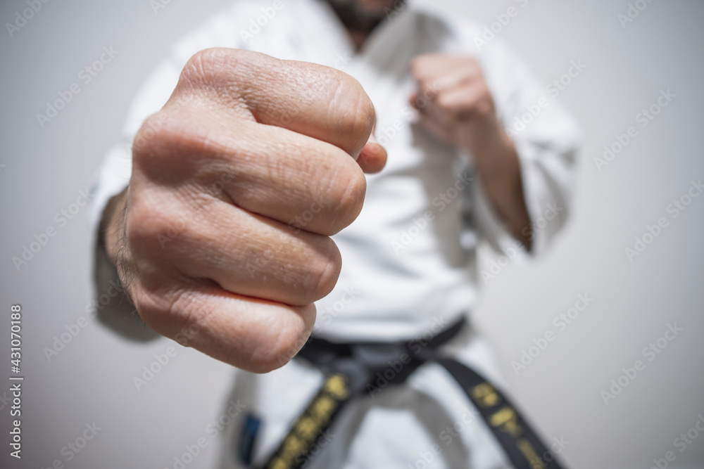 grande plano soco karaté taekwondo artes marciais cinto preto Stock ...