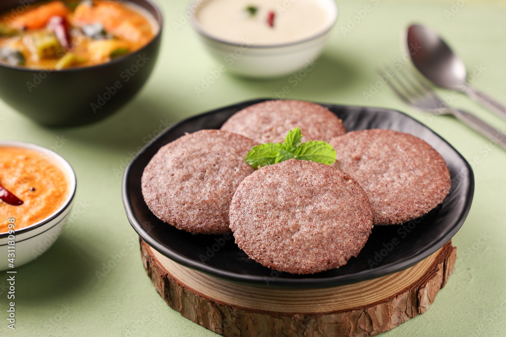 Fotka „South Indian breakfast Ragi Idly, nachni idly, finger millet ...