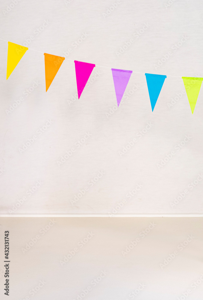Fondo de cumpleaños con banderines Stock Photo | Adobe Stock