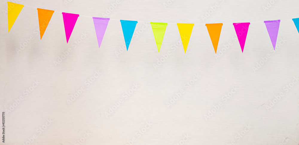 Fondo de cumpleaños con banderines Stock Photo | Adobe Stock