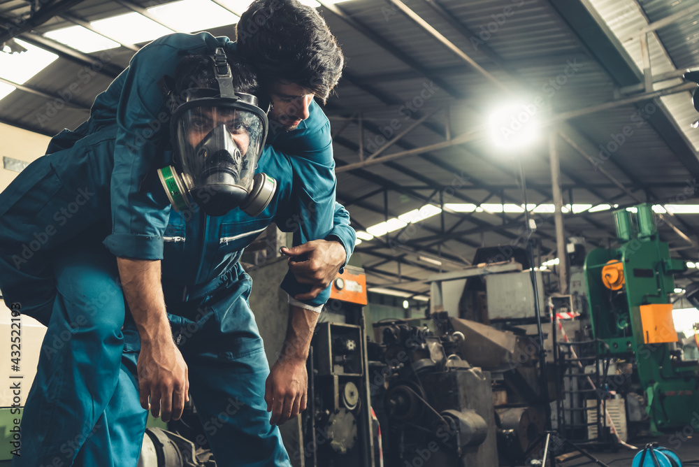 Skillful factory worker rescue his teammate out of poisonous gas ...