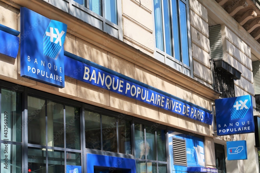 Enseigne / logo de la Banque Populaire Rives de Paris, célèbre banque ...