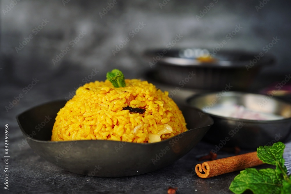 Irachi / Erachi choru chicken - Malabar meat rice served with raita and ...