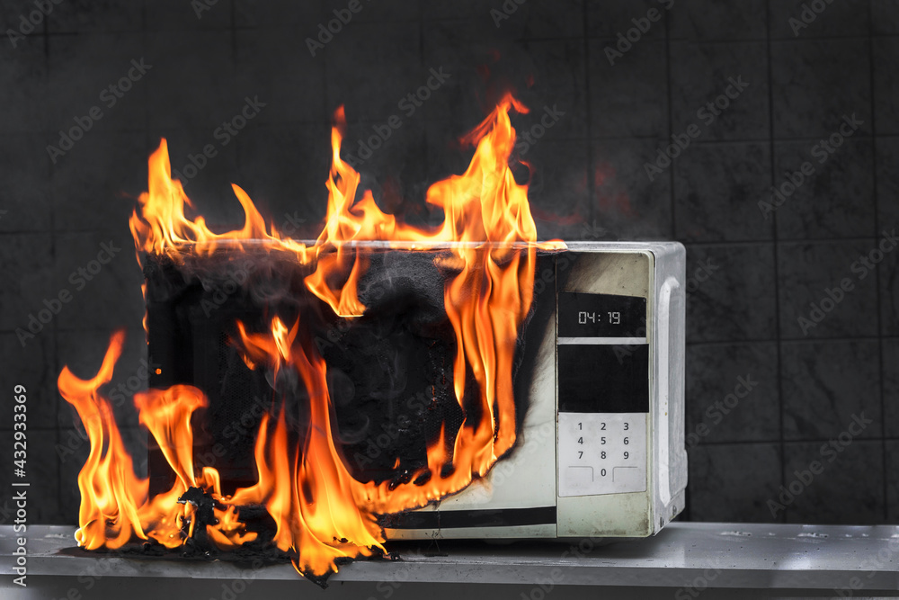 Microwave oven burns, house fire due to improper operation, spontaneous ...