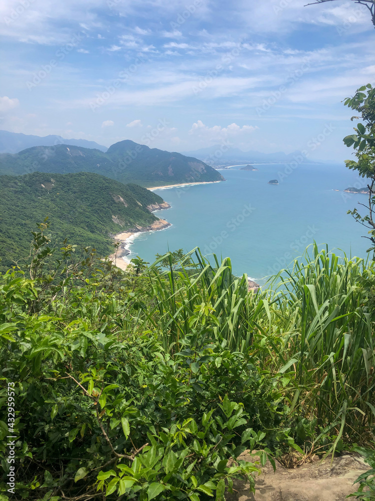 Praias do rio de janeiro, localizado em grumari, belas praias azul ...