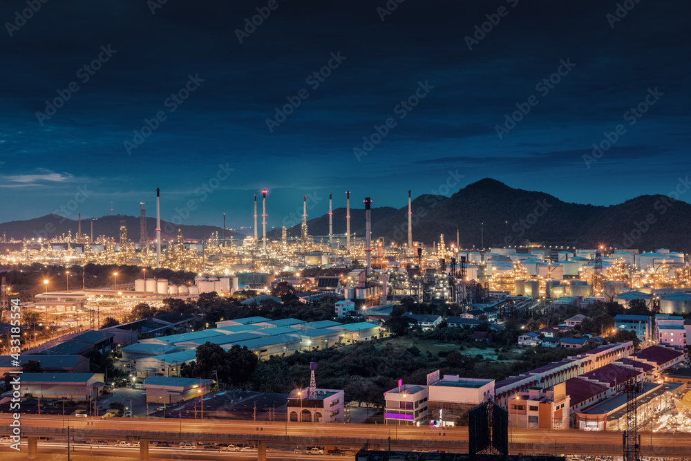 Crude Oil and Gas Refinery Plant of Manufacturing Factory, Process ...