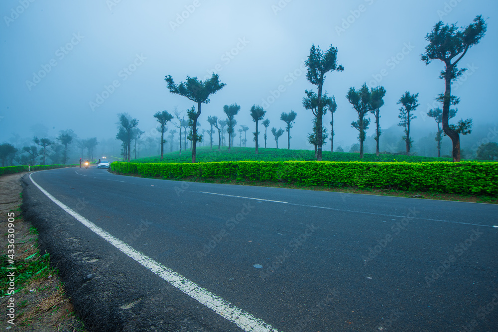 Zdjęcie Stock: Valparai is a hill station in the south Indian state of ...