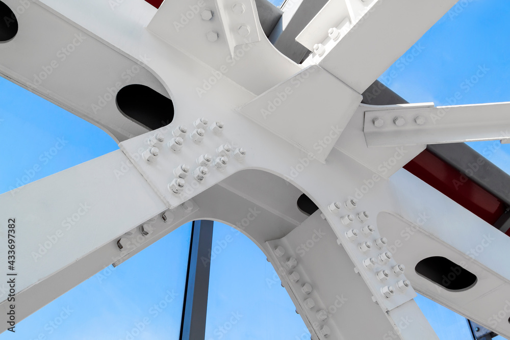 Connection of steel powerful straight crossbar, bridge connection ...