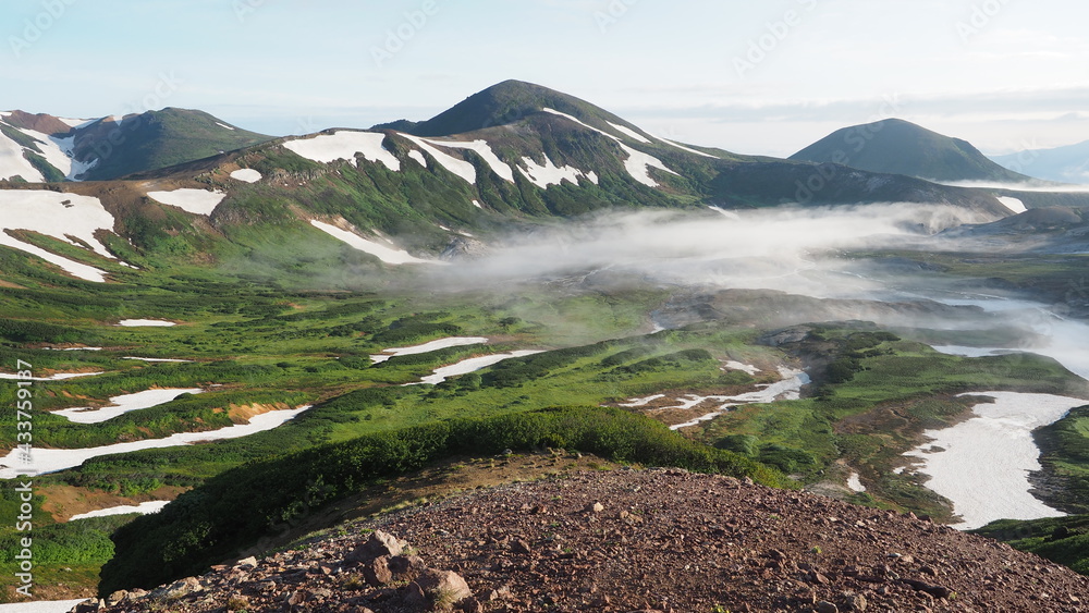 大雪山お鉢平カルデラの朝 Stock Photo | Adobe Stock