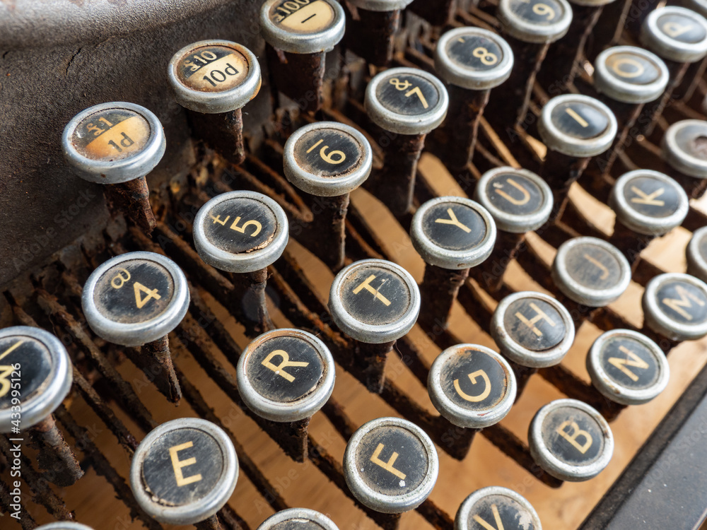 keys of old worn out vintage type writer pre-decimal keys Stock Photo ...