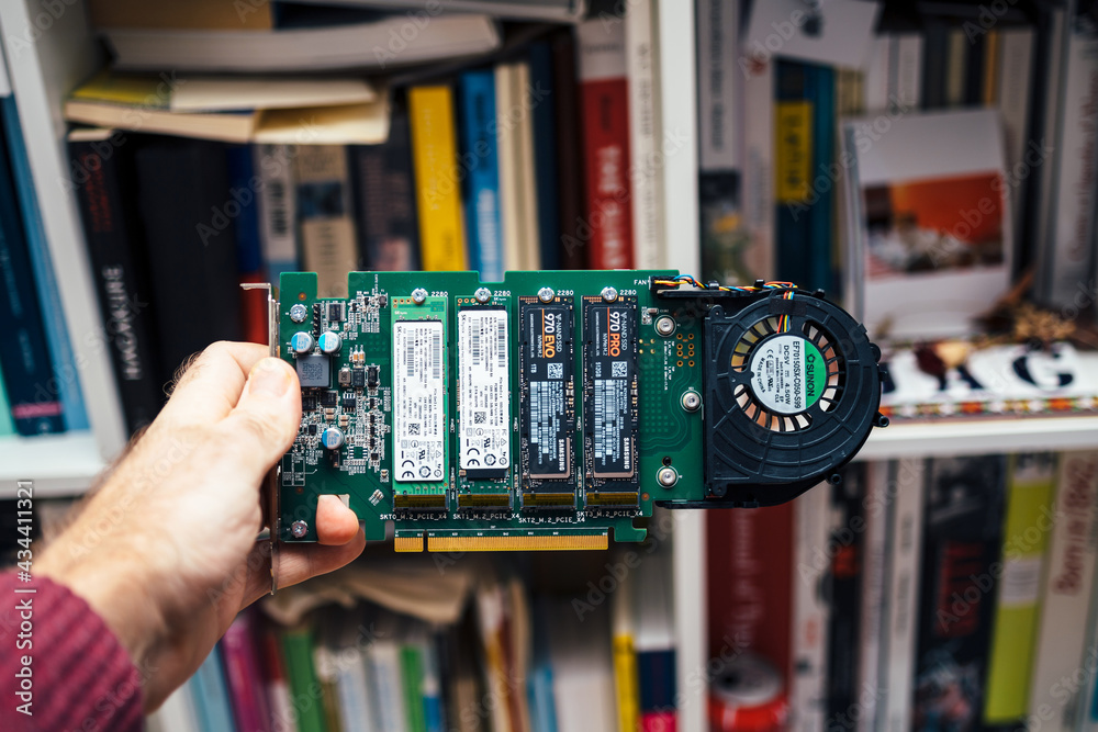 Paris, Frnace - 2019: Male hand holding new Dell Ultra Speed Drive Quad ...