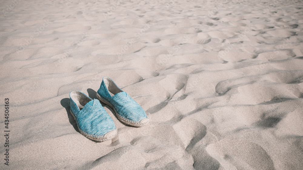 sand background on the beach. summer vacation beach background. beach ...