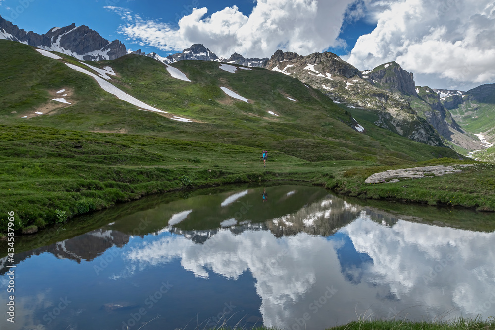 Sommet des Rousses , Paysage des Alpes Grées au printemps , Col du ...