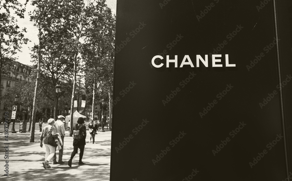 PARIS, FRANCE - MAY 9, 2021: Chanel store entrance at Avenue des Champs ...