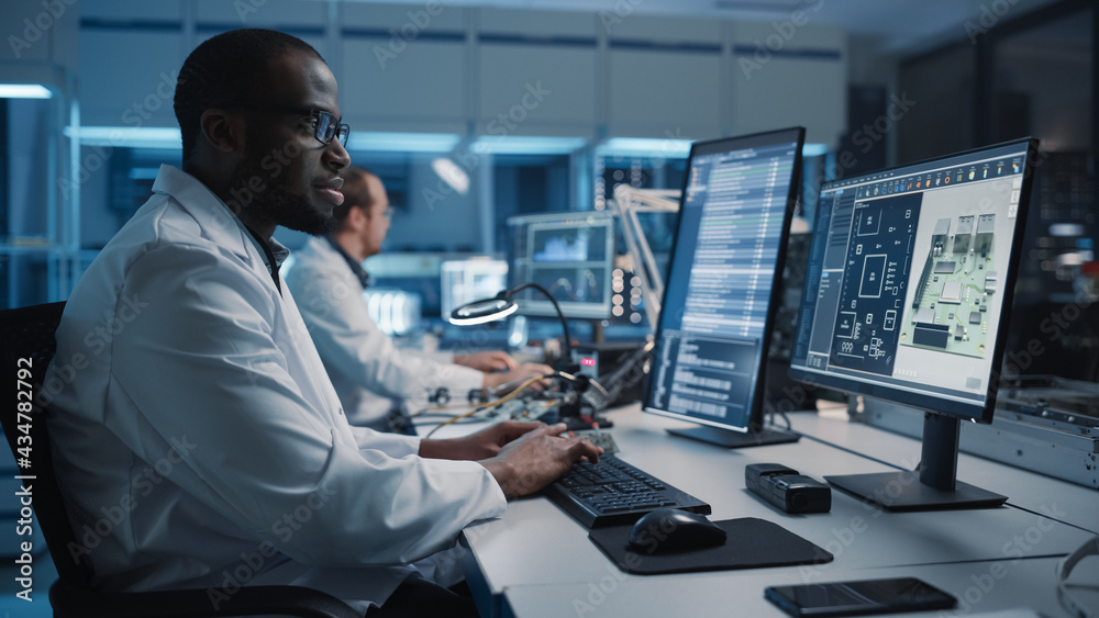 Black Computer Engineers At Work