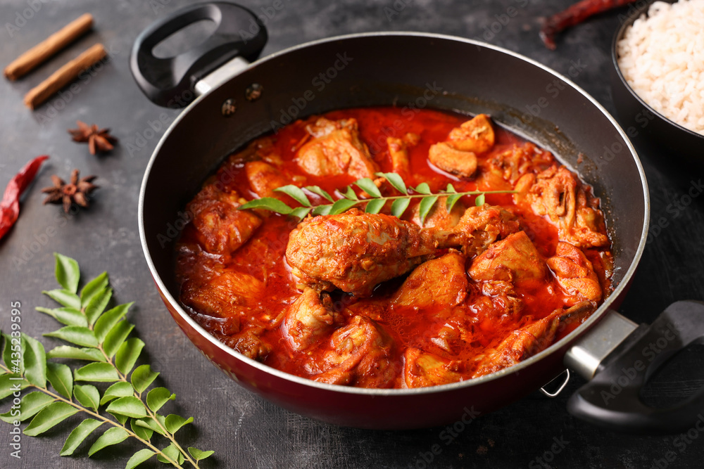 Spicy red Kerala chicken curry , red rice Goan style chicken vindaloo ...