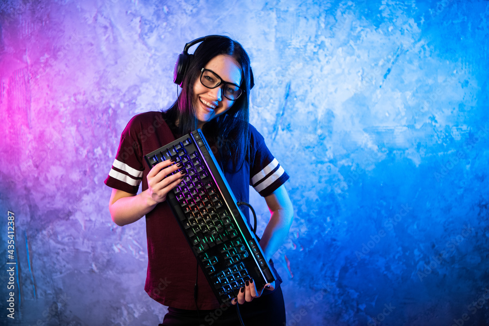 Beautiful Friendly Pro Gamer Streamer Girl Posing With a Keyboard in ...