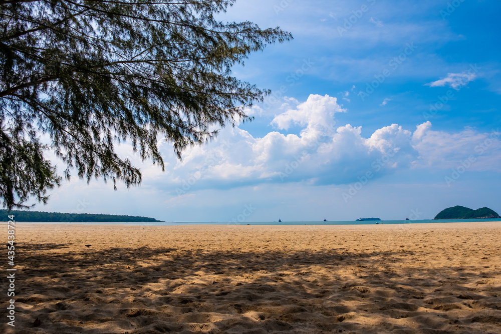Amazing scenery of Samila beach in Song Kla, Thailand. Seeing the beach ...