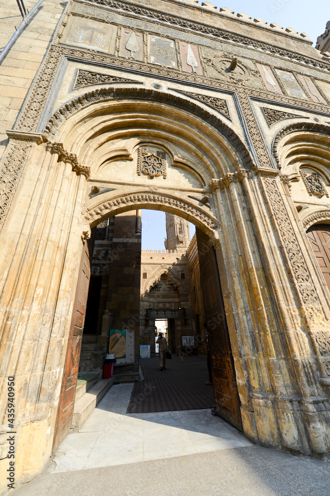 Main gate of Al Azhar Mosque courtyard - Cairo, Egypt Stock Photo ...