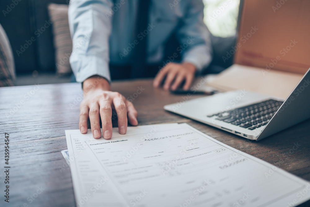 HR staff Submit a job application for new employees to fill out job ...