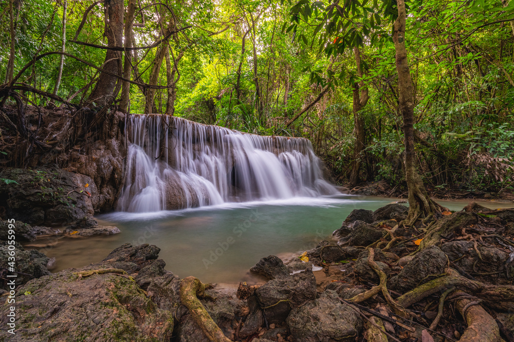 Huay Mae Khamin Waterfall Waterfall paradise Travel all year at ...