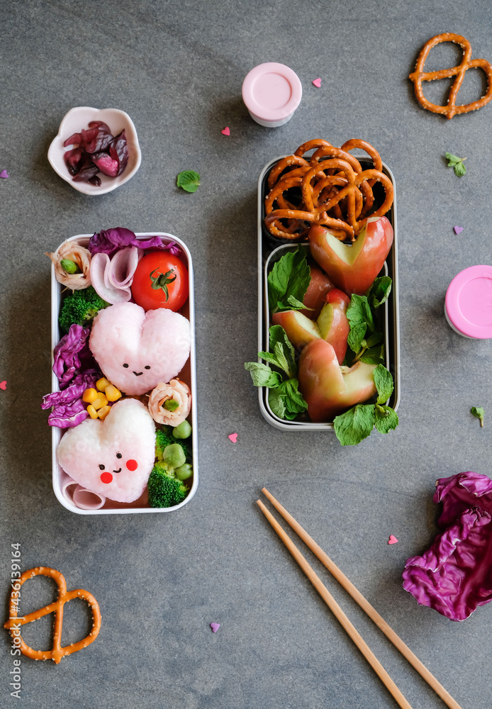 Delicious homemade take away meals / Heart Shape Onigiri Bento / Ideal ...