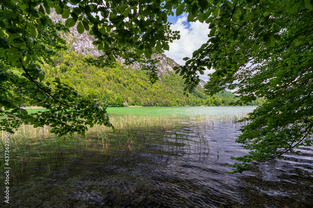 Blick auf den Reintalersee bei Kramsach in Tirol Österreich Stock Photo ...