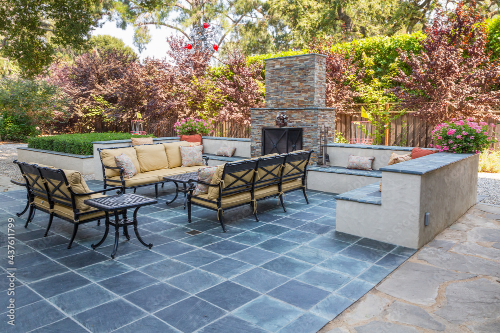 Inviting & Relaxing Outdoor Living Room and Entertainment Area with ...