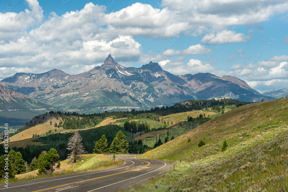 Beartooth Scenic Byway - Pilot and Index Peak in the Absaroka Range ...