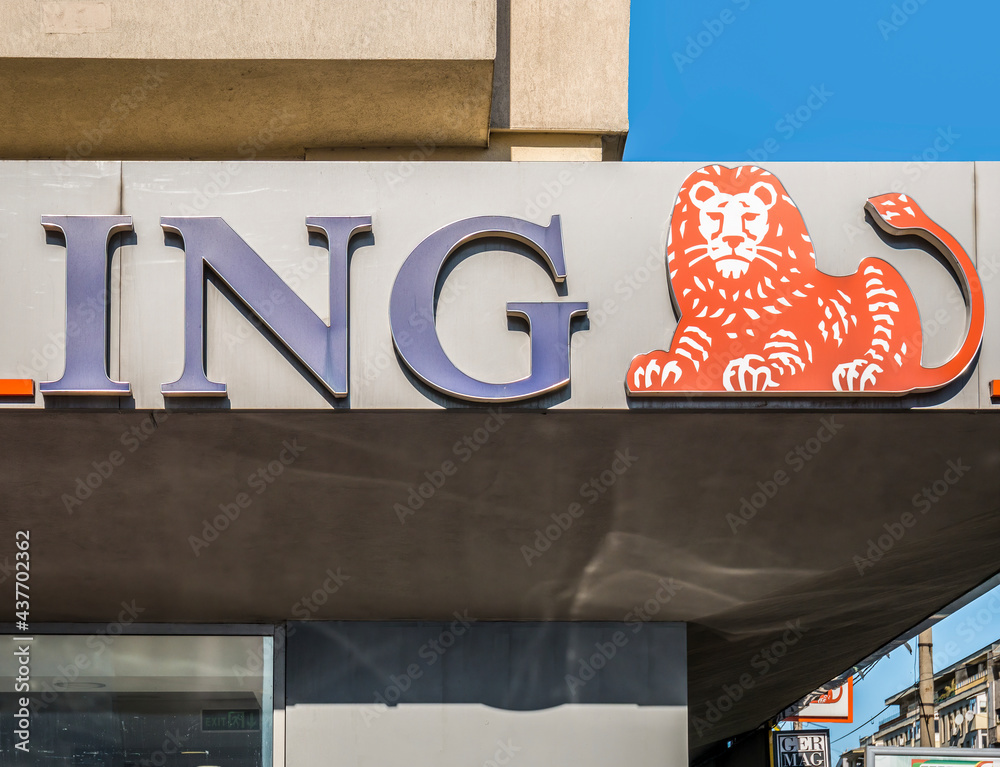 Foto de Bucharest/Romania - 09.22.2020: ING Bank branch in Bucharest ...