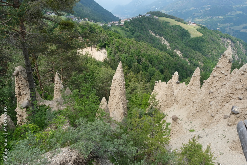 The incredible earth pyramids of Collepietra (Piramidi di Terra) in the ...