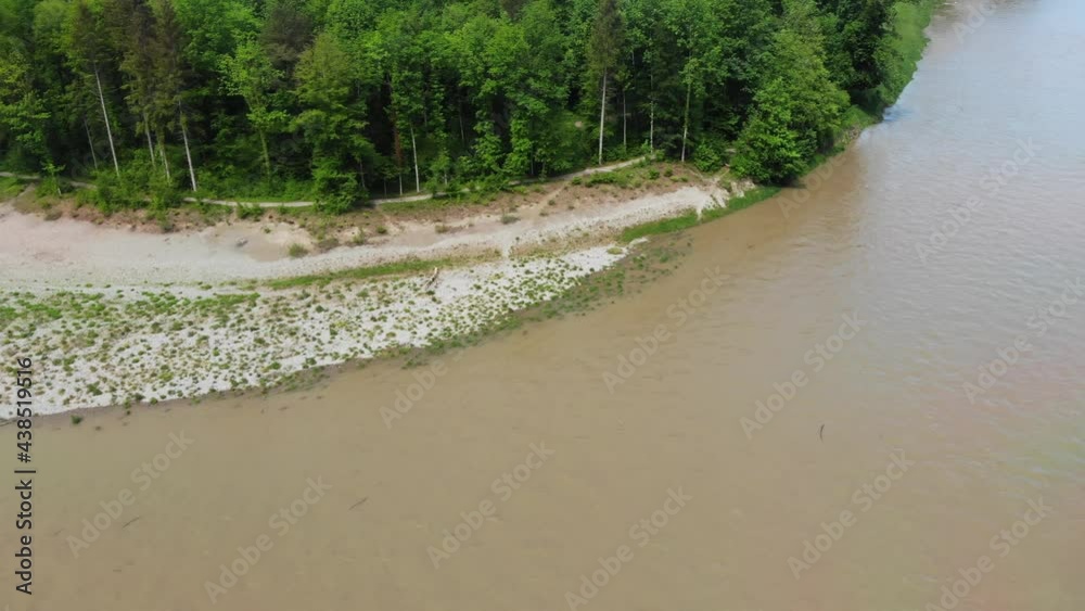 Der Fluss Thur bei Hochwasser im Thurrank, Alten vídeo de Stock | Adobe ...