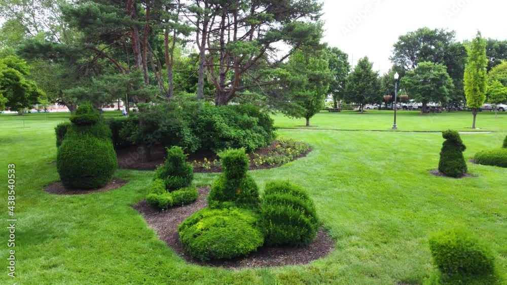 Topiary Park in Columbus, Ohio's, officially the Topiary Garden at Old ...
