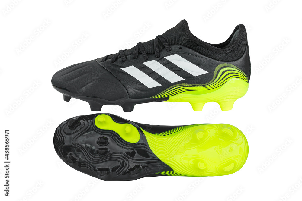 Our Top 7 Cleat Picks of 2021 - Girls Soccer Network